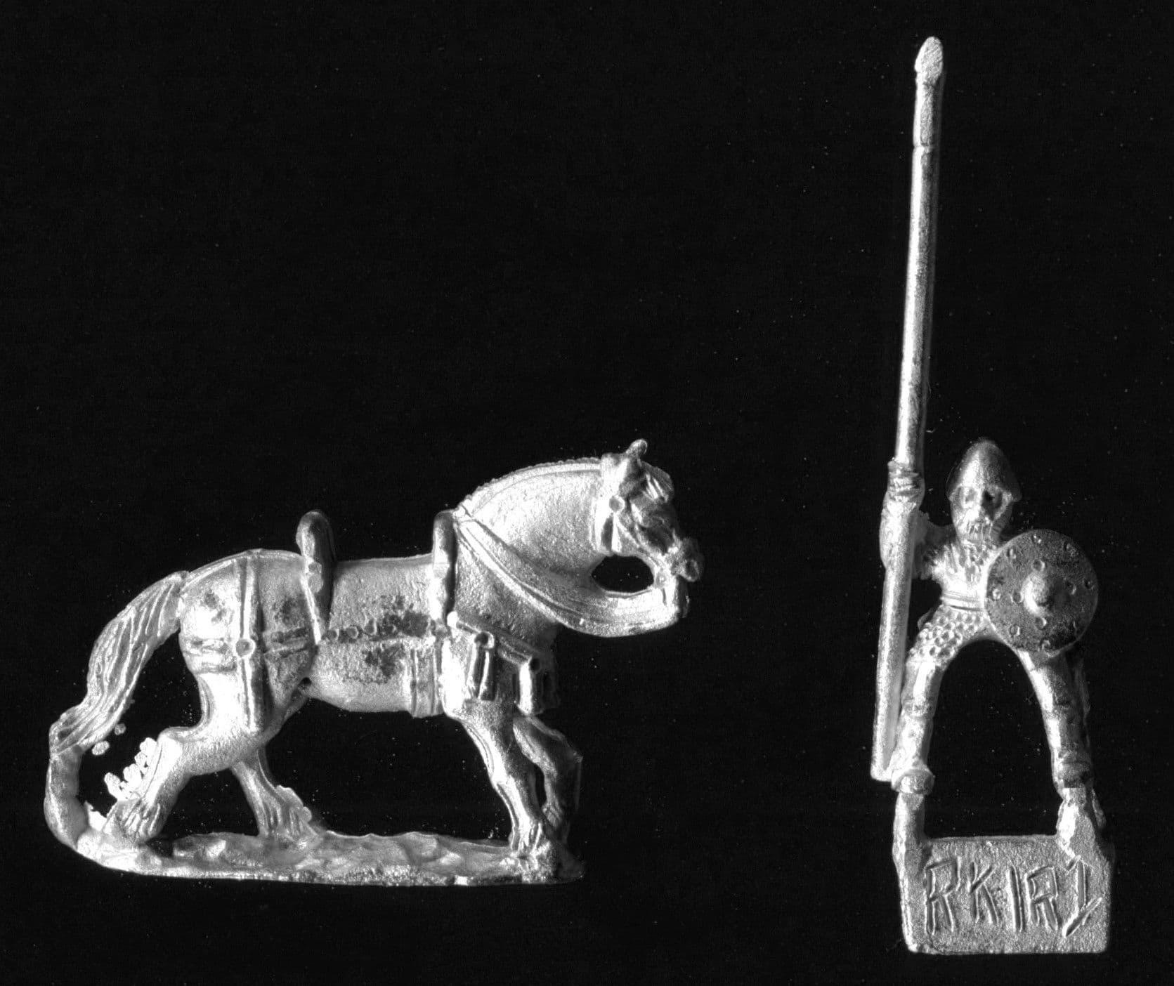 Roundway 15mm Renaissance RKIR1 Irish Cavalry x 4