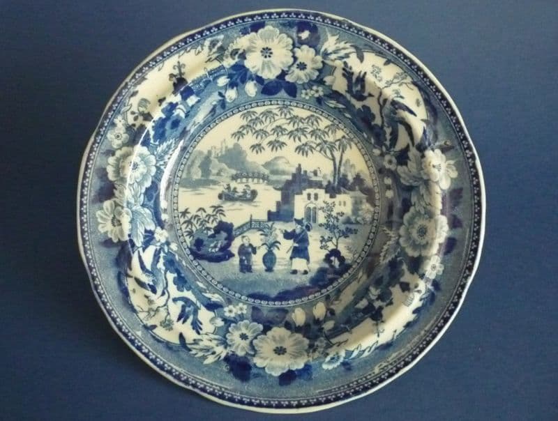 Blue and White Pearlware Chinese Flowering Pot or Gardener Tart Dish c1820