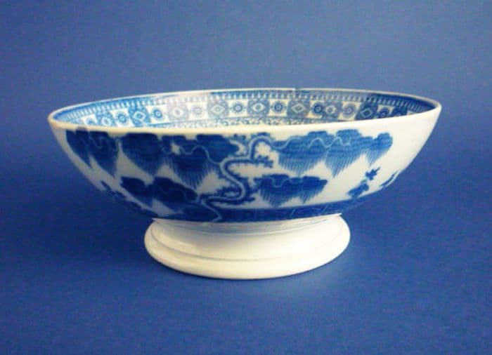 Early Pearlware Chinoiserie Pattern Footed Bowl c1800