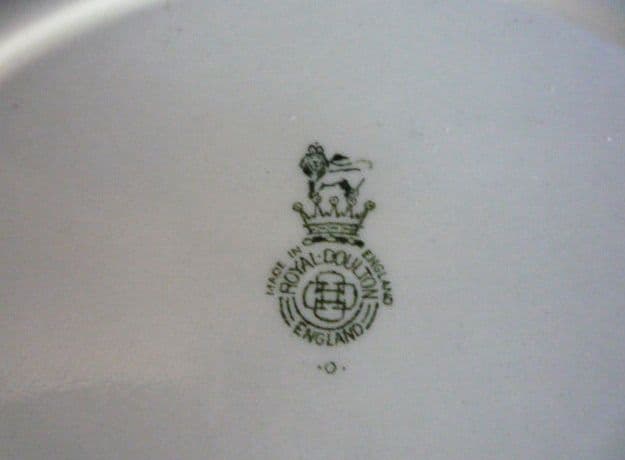 Large Royal Doulton Coaching Days Rack Plate by Victor Venner c1936