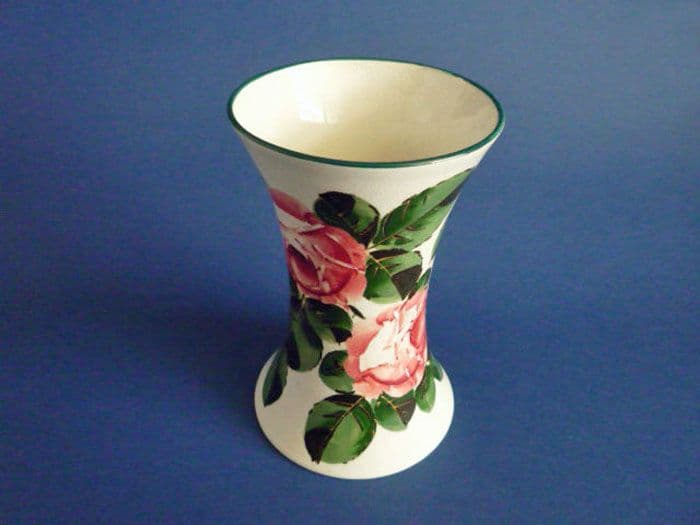 Stunning Wemyss Ware Cabbage Roses Beaker Vase c1910