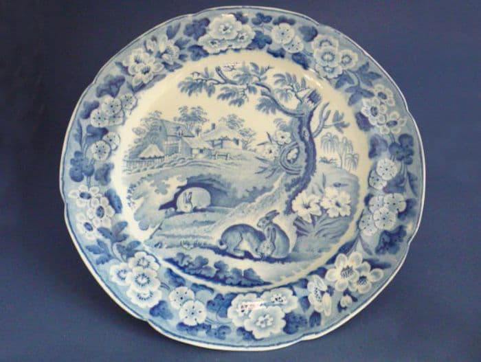 Superb Grazing Rabbits Pearlware Dinner Plate c1820 Sold