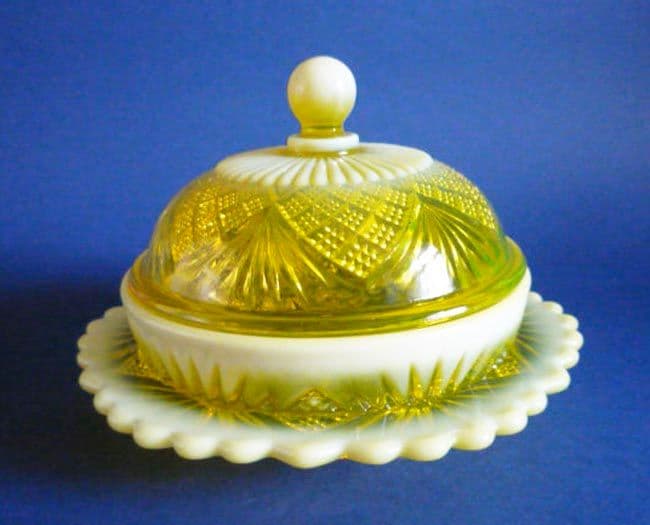 Superb Rare Davidson s Yellow Pearline Glass Lords and Ladies Covered ...