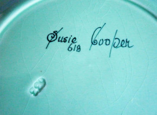 Susie Cooper Studio Pottery Green Glazed Plate - Abstract Pattern 618 c1933