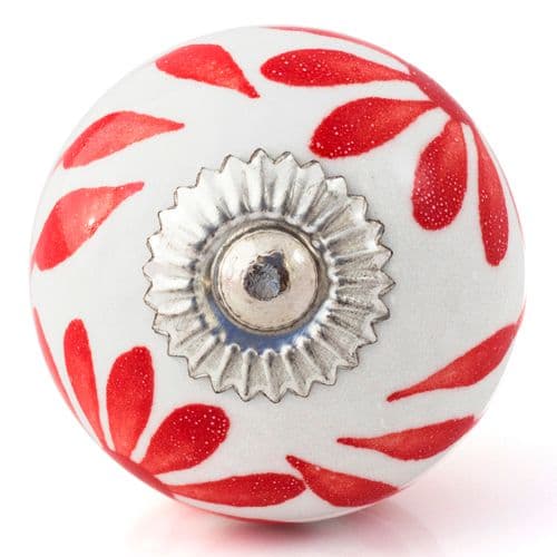 Bold red flowers knob
