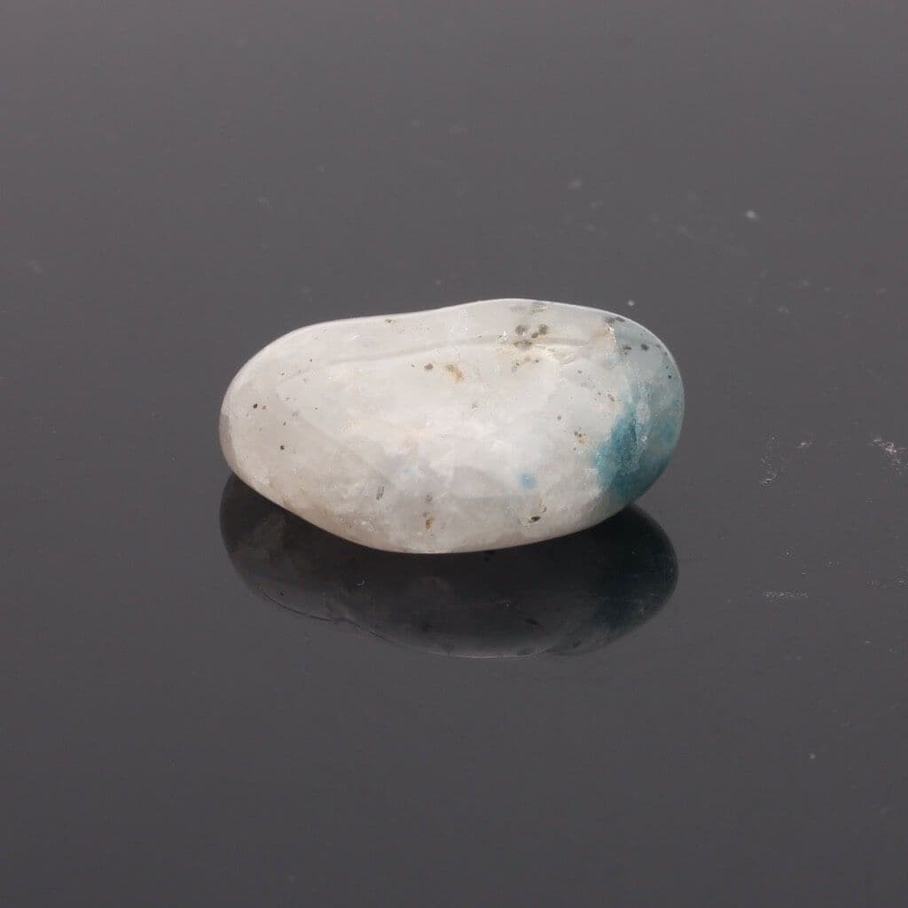 Aqualite (Apatite in Quartz)