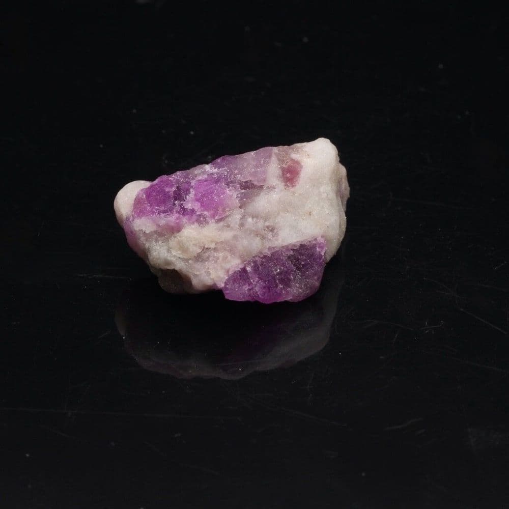 Hackmanite | Crystals For Healing