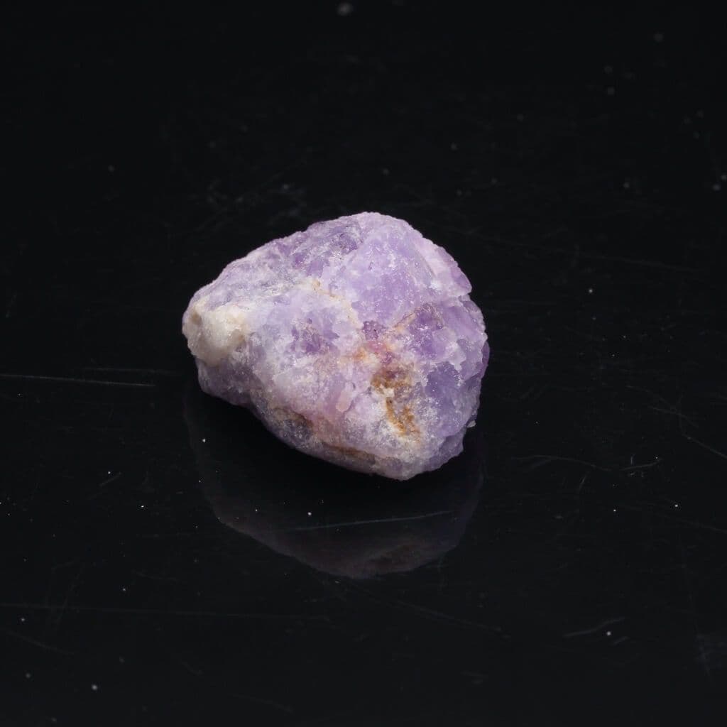 Hackmanite | Crystals For Healing