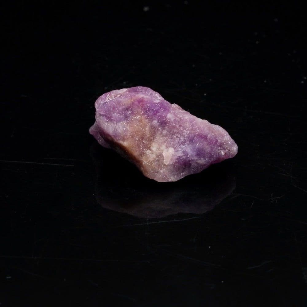 Hackmanite | Crystals For Healing