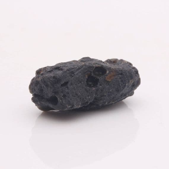 Tektites from Maoming City