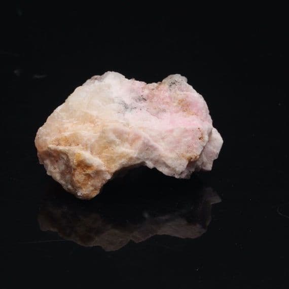 Tugtupite