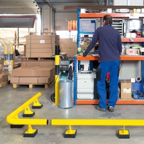 BLACK BULL Raised Collision Bar