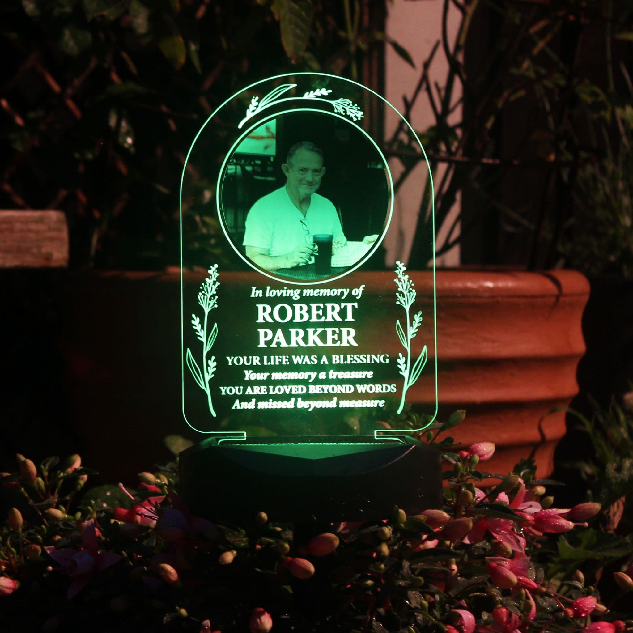 Personalised Solar Light Up Garden Tribute memorial Ornament Add own photo