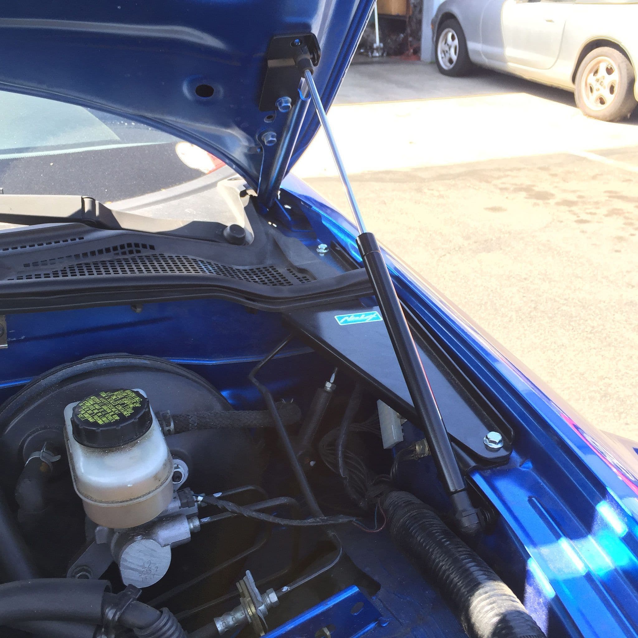 MX5 NC RoadsterSport DUAL Hood Lift Kit