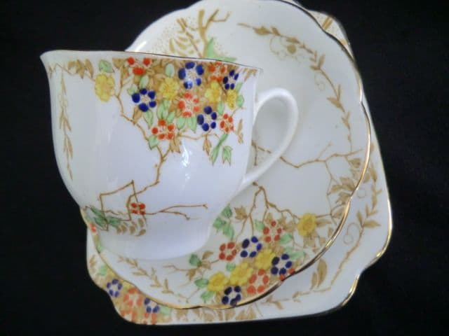 Hand painted Art Deco tea trio - lovely