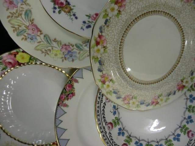 Six x Mixed Vintage tea plates