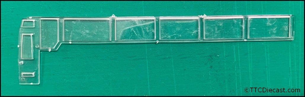 EFE E26600003 Plaxton Paramount 3500 N/S glazing