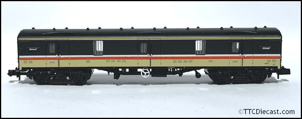 Farish 374-138 BR Mk1 GUV General Utility Van BR InterCity Motorail N Gauge