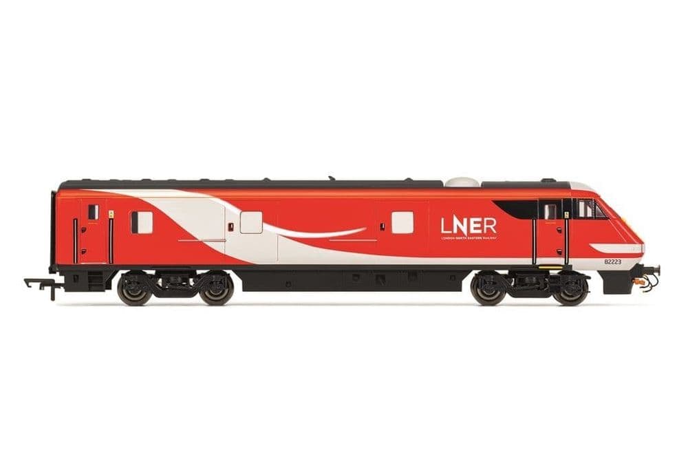 Hornby R40450 LNER Mk4 DVT 82223 OO Gauge