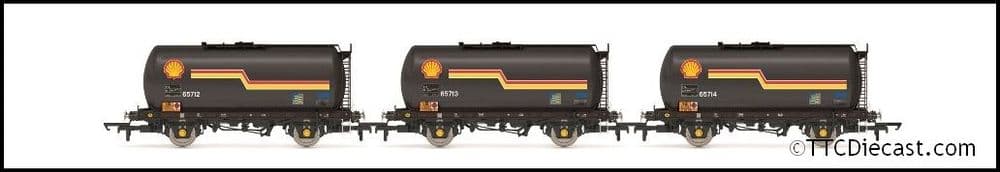 Hornby R60259 Shell TTA Tank Wagon Triple Pack - Era 8 - OO Gauge
