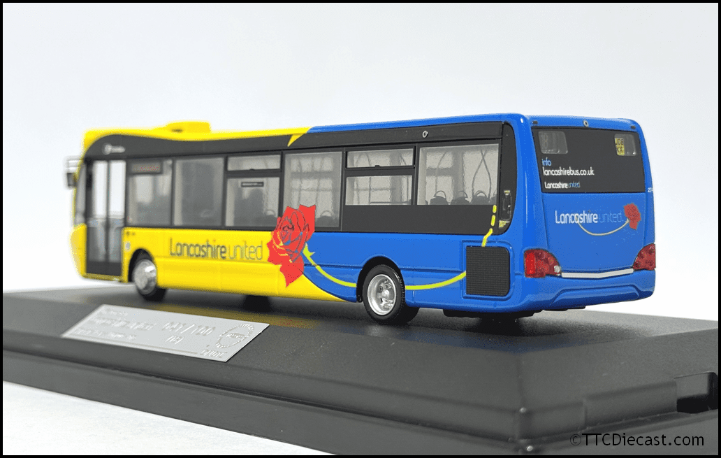 OMNIDEKKA OM1C Resin 1/76 Optare Versa Lancashire United Rte 18 Shadsworth