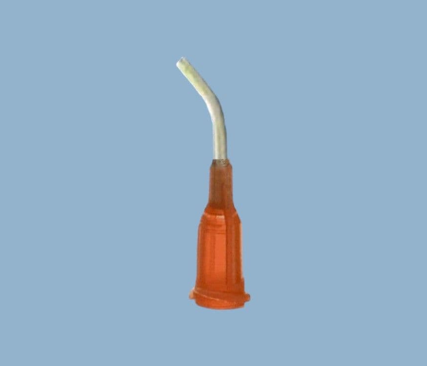 15 Gauge 30° Bend Luer Lock Tip Amber AD71505030 Adhesive Dispensing Ltd