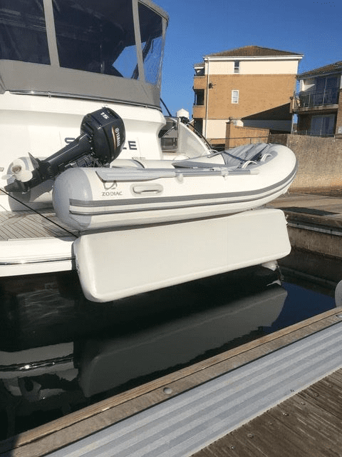 Inflatable swim platform fender