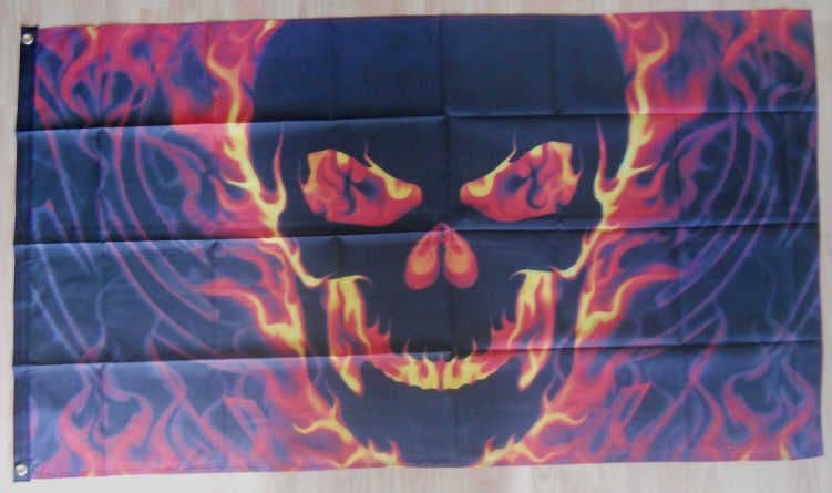 Pirate Skull and Fire Large Flag - 5' x 3'.