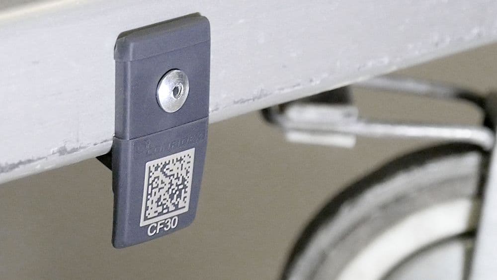 RFID UHF Confidex Carrier Tough Tag