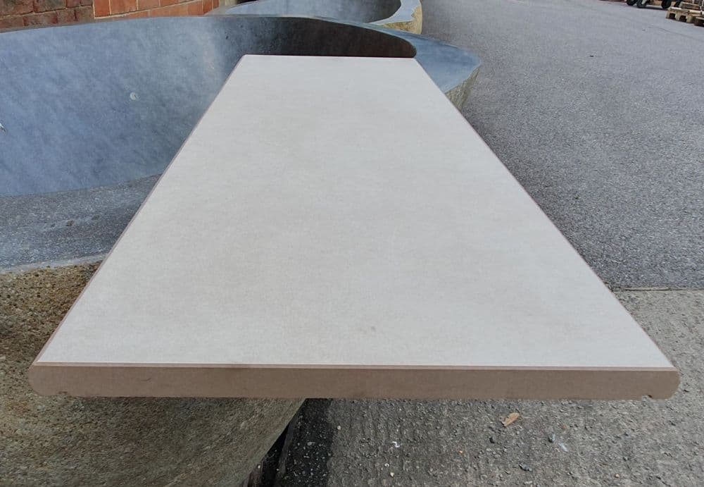 Luna Off White Porcelain DOUBLE bull nosed coping 900 x 300 x 20 mm