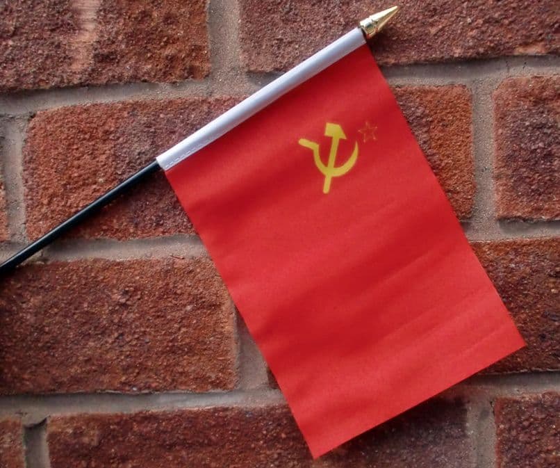 HAND WAVING FLAG SMALL - USSR