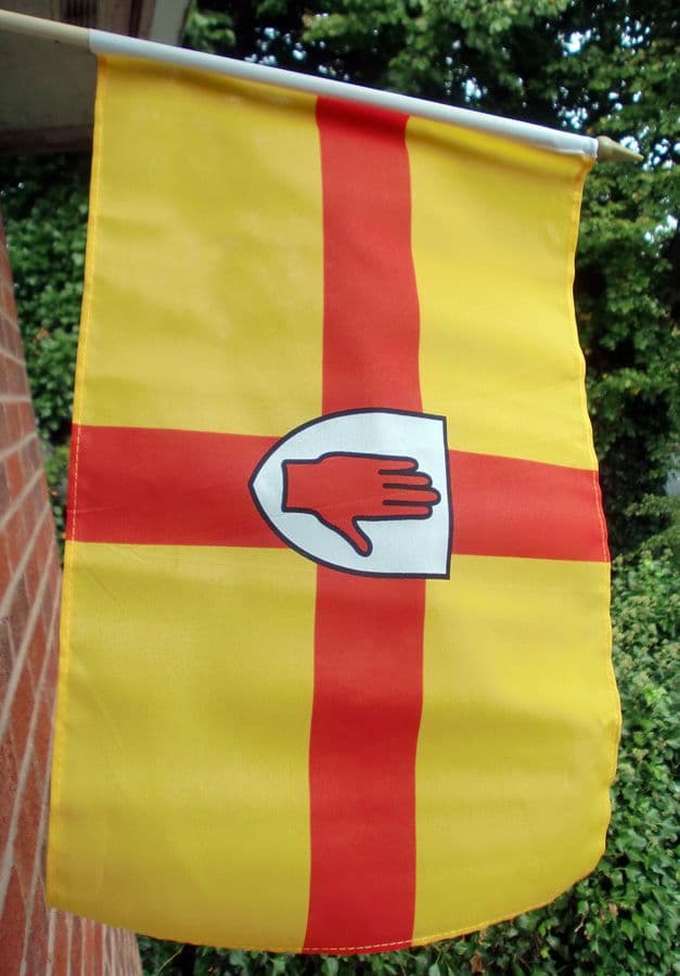 HAND WAVING FLAG - Ulster
