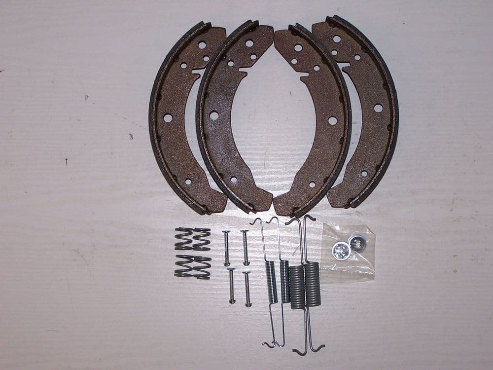 Brake shoes & fitting kit brake spring kit VW Beetle 1965 to 1979 Front