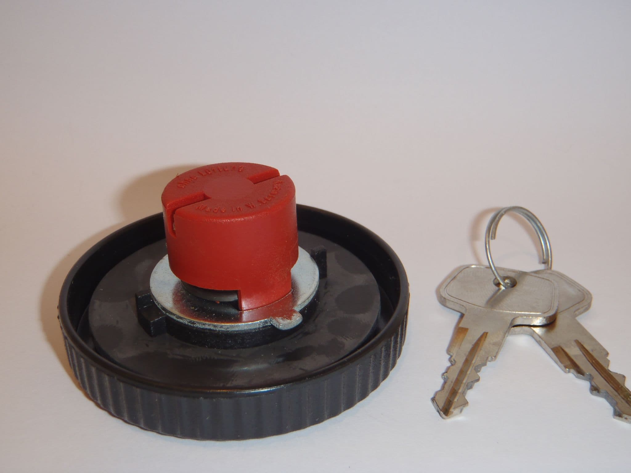 Locking fuel cap VW Beetle 1968 to 1971 and Type 2 1972 to 1973