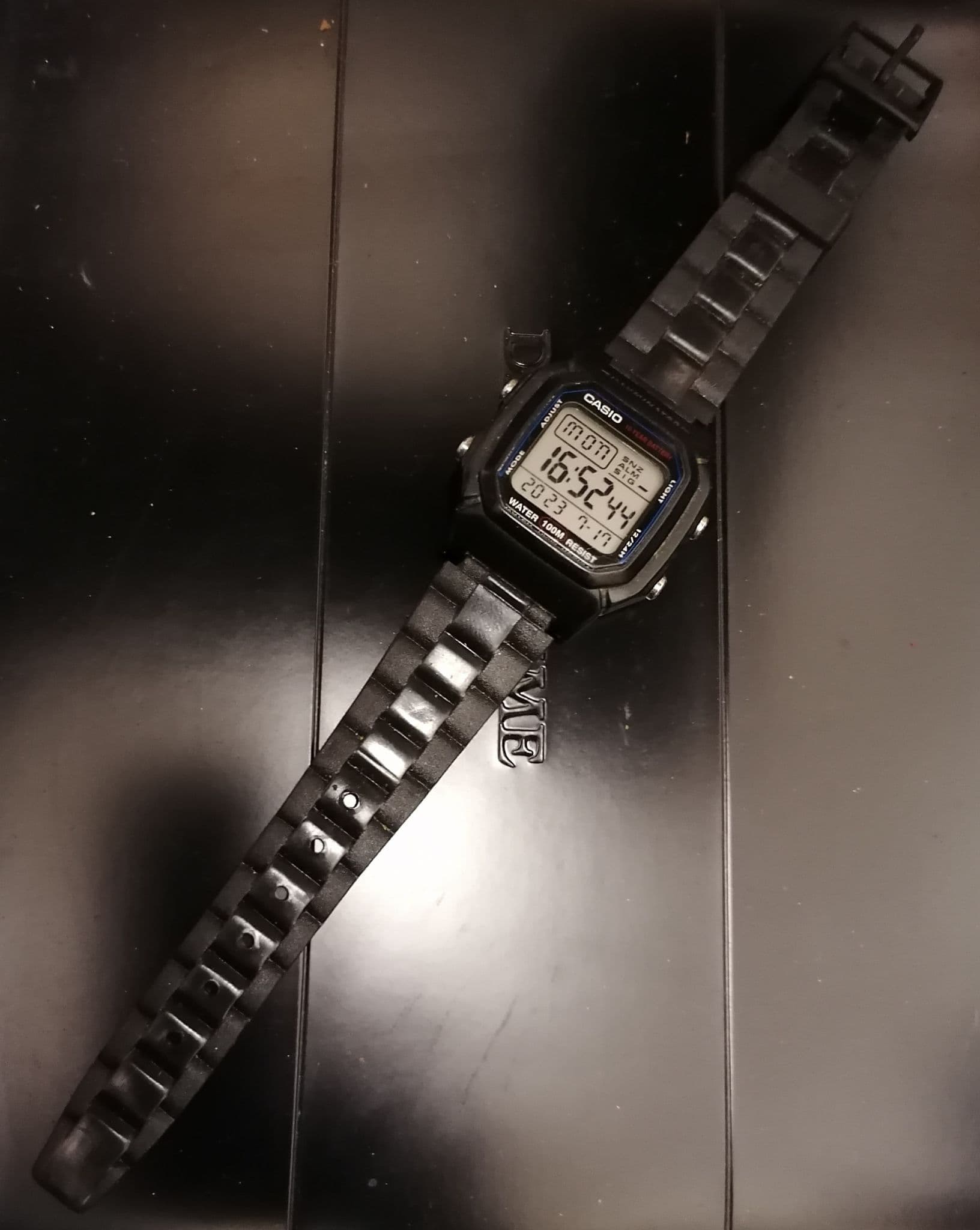 Casio illuminator W-800H 3240 Stainless Steel Back