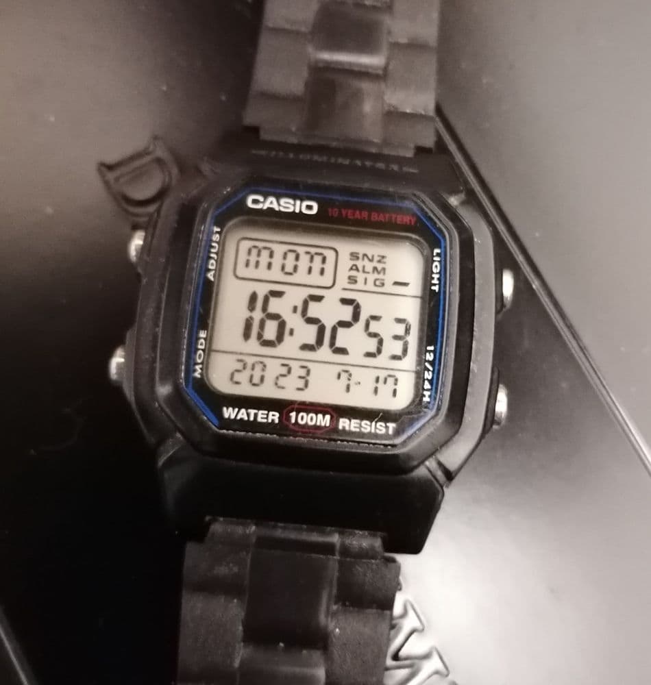 Casio illuminator W-800H 3240 Stainless Steel Back