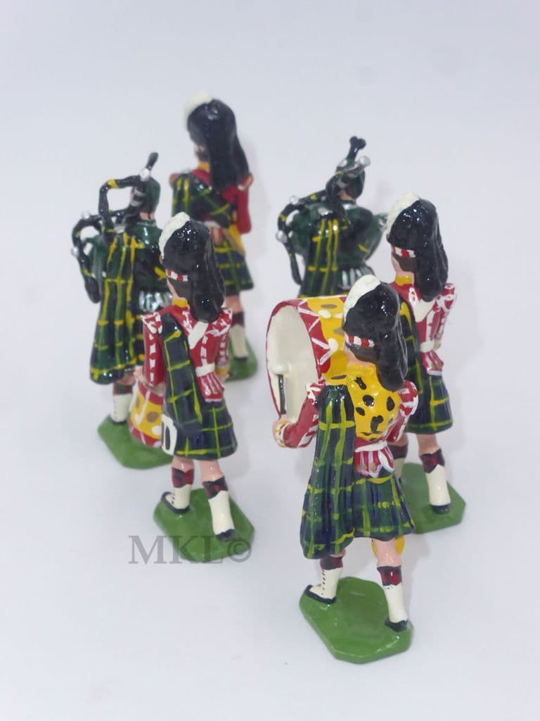 Ducal Models Gordon Highlanders 1905 Pipes and Drums Marching Set A190