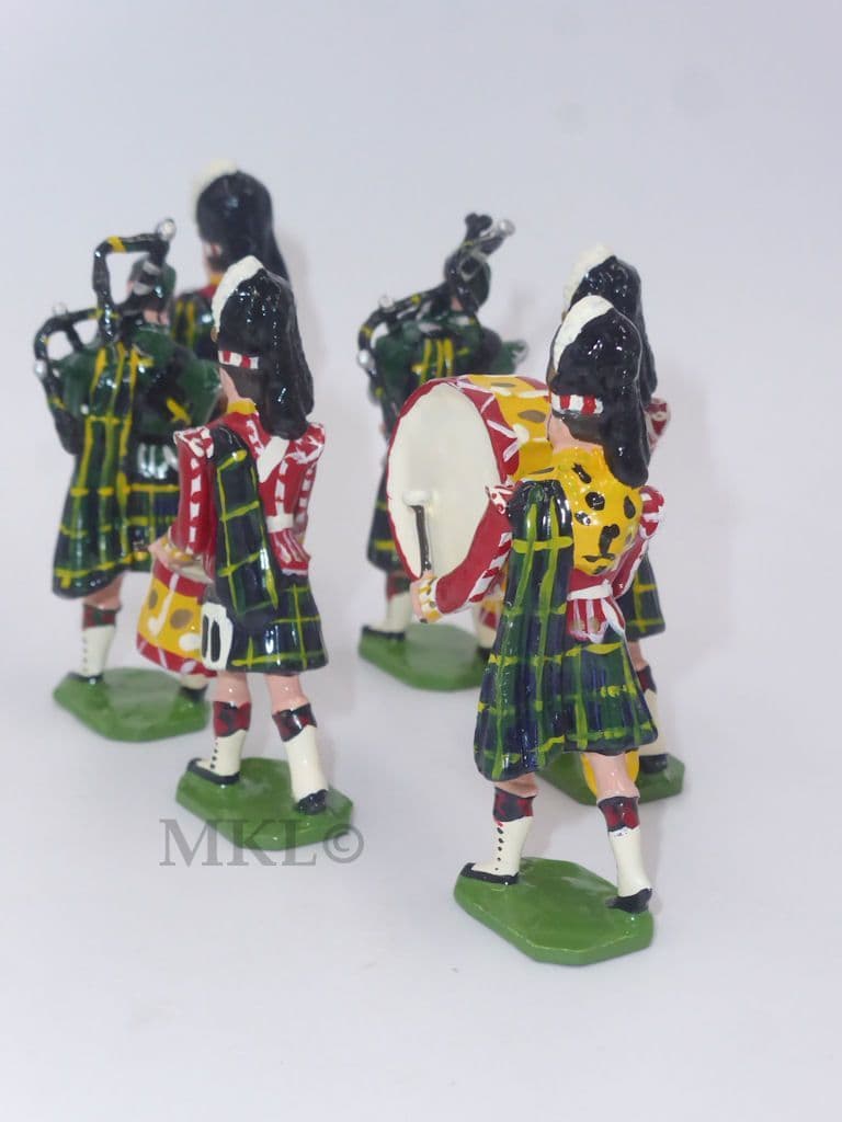Ducal Models Gordon Highlanders 1905 Pipes and Drums Marching Set A190