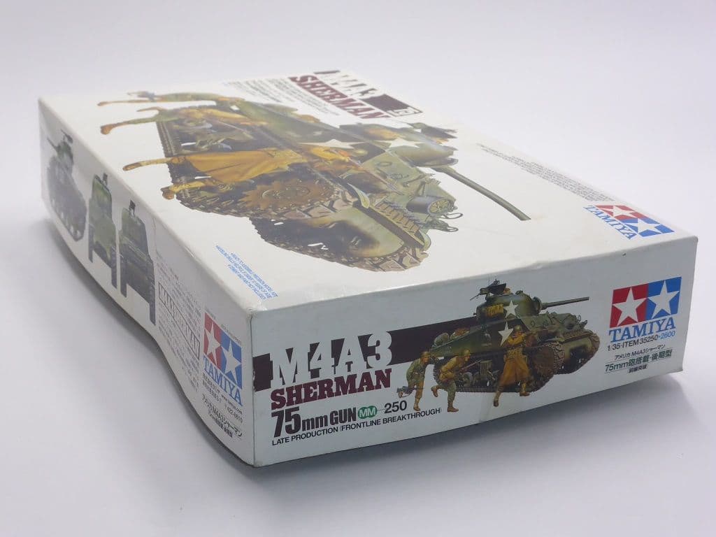 Tamiya 1 35 Kit No 35250 - M4A3 Sherman Tank with 75mm Gun & 4 Figures