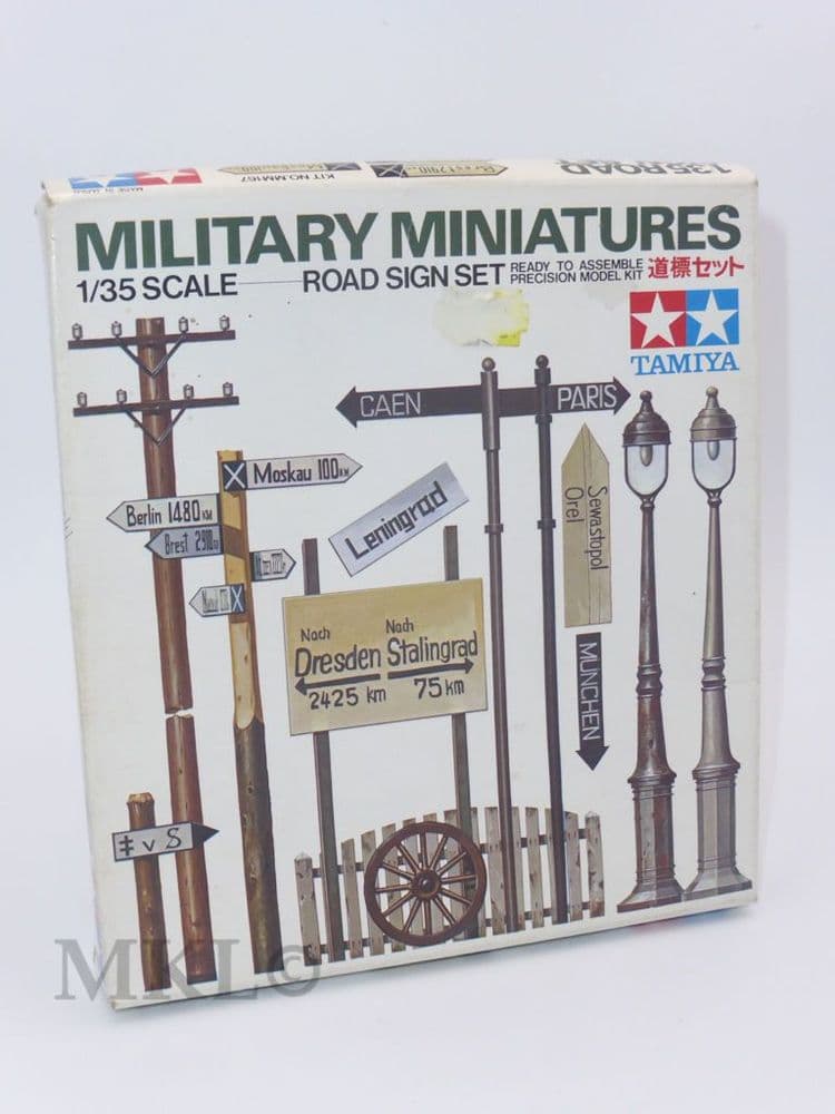 Vintage Tamiya Plastic 1 35 Kit No MM167 - WWII Road Sign Set