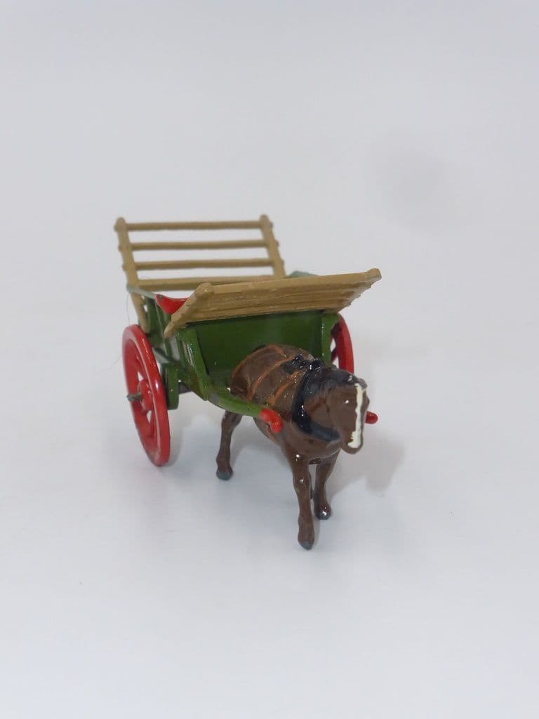Vintage Britains Lilliput Tumbrel Cart LV606 with Hat Ladders & Carter