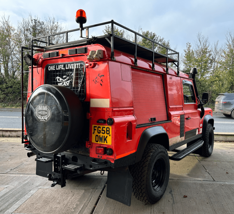 SOLD Defender 110 Utility 2009 FG58 OWK