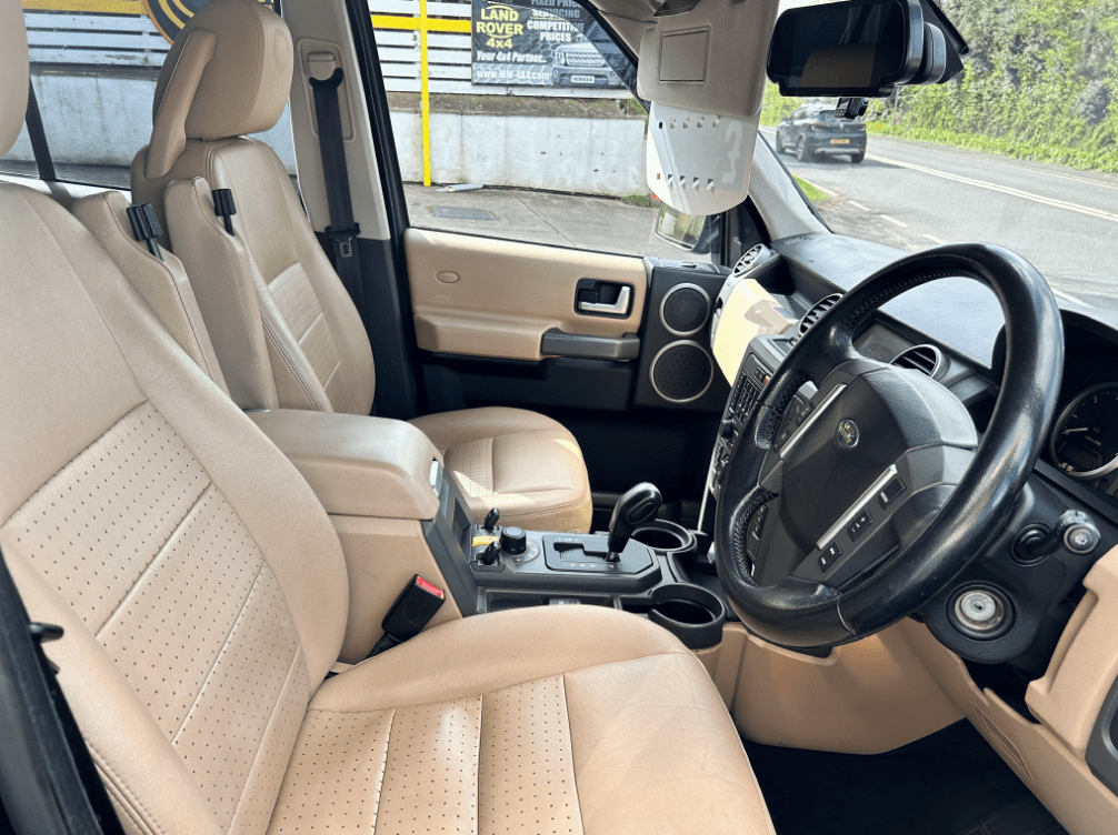 SOLD Discovery 3 TDV6 SE 2 7L 2007 AK07 VFM