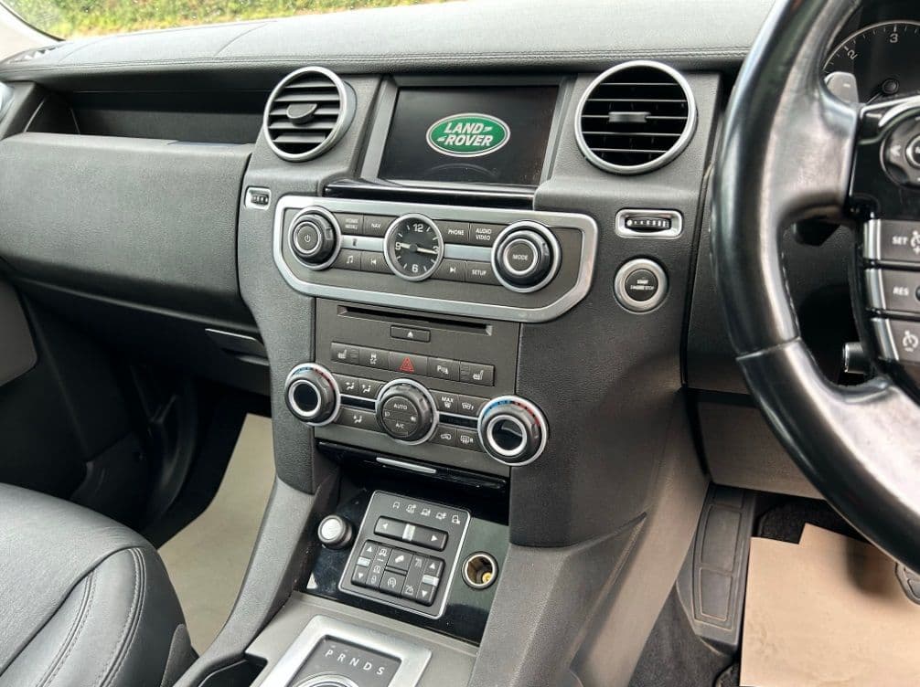 SOLD Discovery 4 3 0L SDV6 HSE Twin Turbo Fully reconditioned engine ...