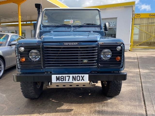 SOLD LAND ROVER DEFENDER 300TDI HARDTOP
