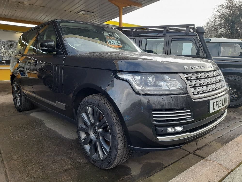 SOLD Range Rover Vogue SE 4 4 SDV8 2013