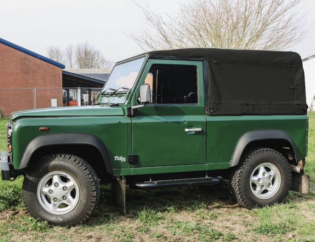90 Soft Top Heavy Duty Bar Set with Canvas Hood