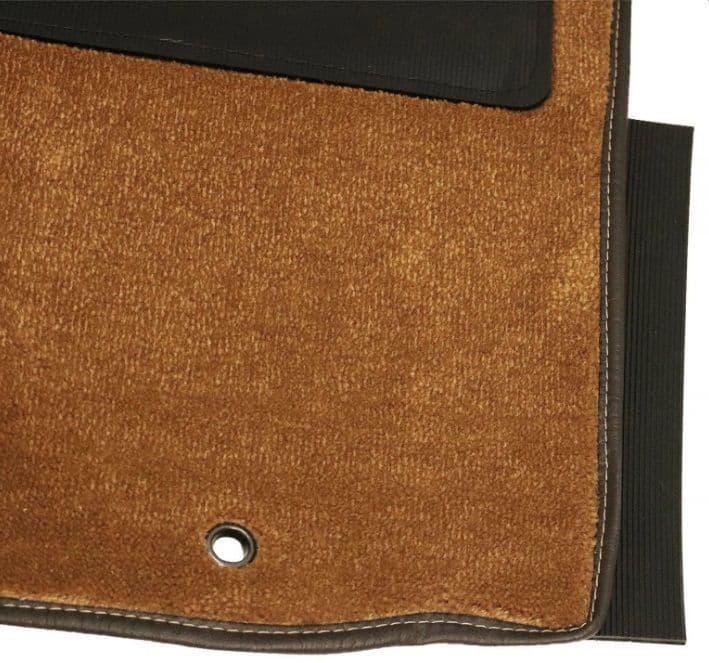 Range Rover Classic 2 Door R/H Front Carpet Set