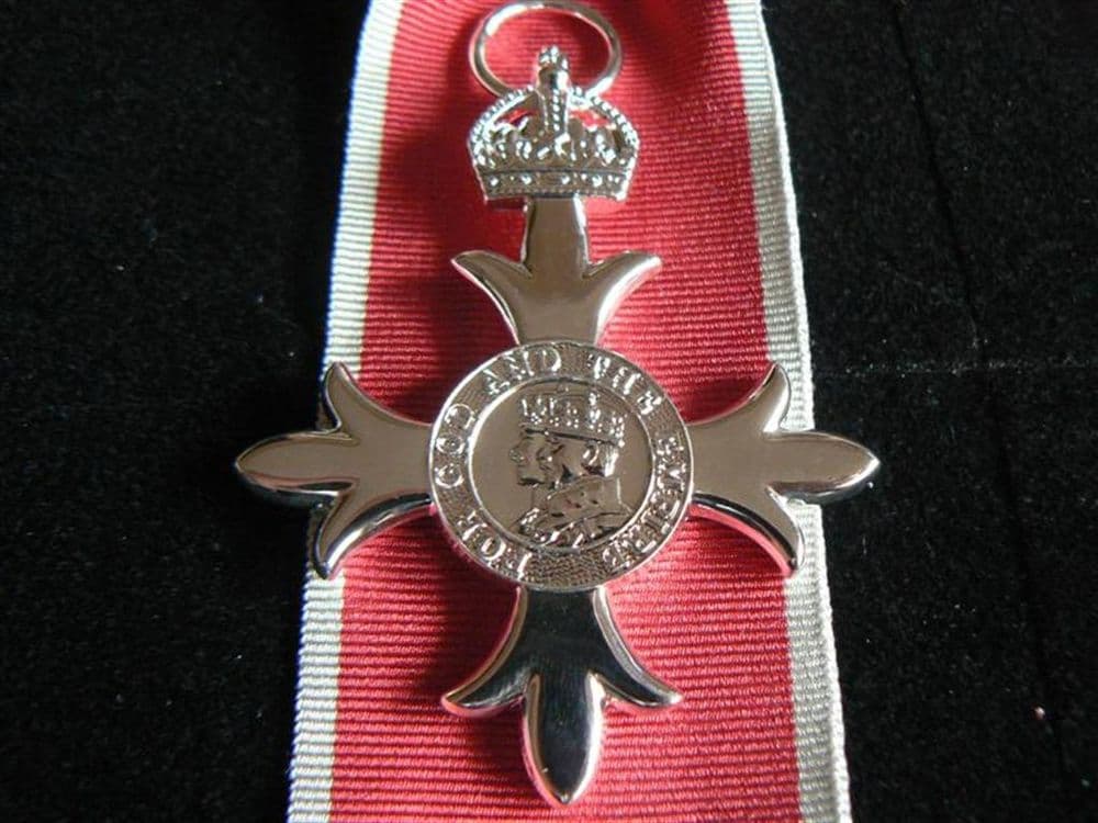 MEMBER OF THE BRITISH EMPIRE MEDAL M B E CIVILIAN FULL SIZE REPLACEMENT ...