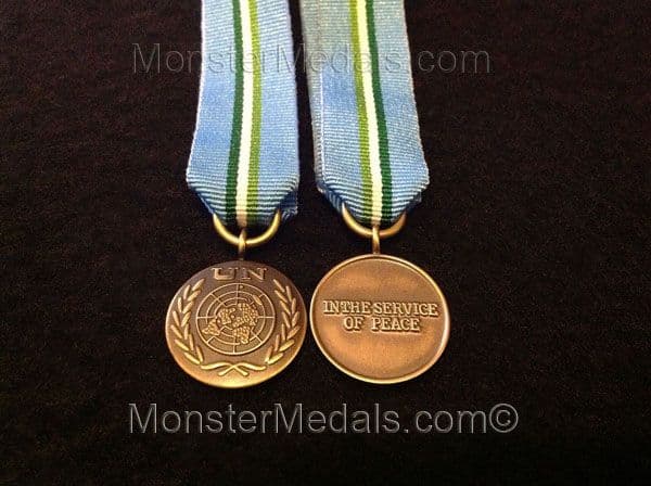 MINIATURE UNITED NATIONS WEST NEW GUINEA WEST IRIAN MEDAL UNTEA